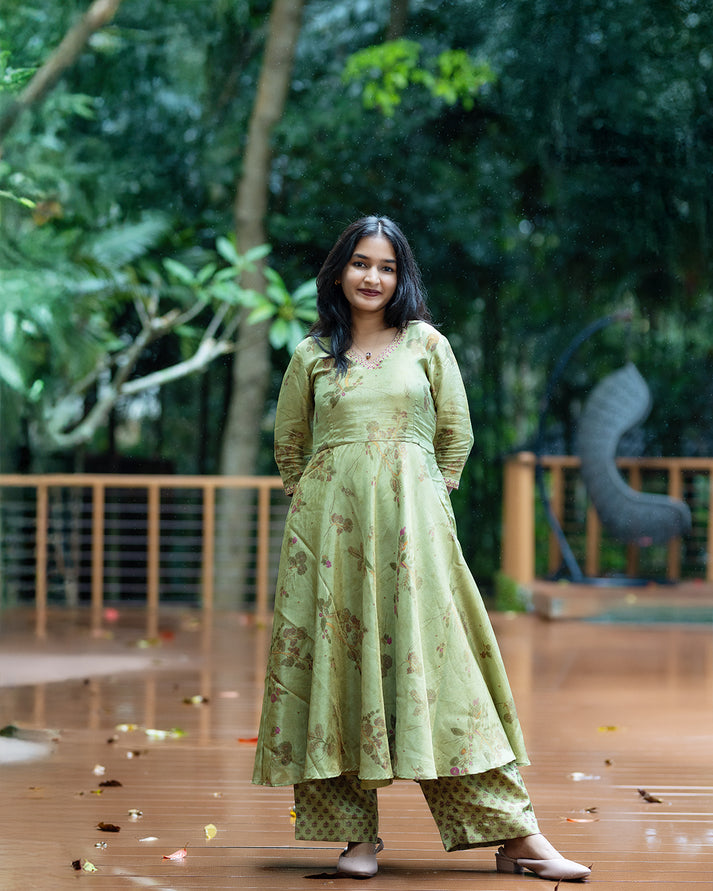 Embroidered Tissue Anarkali Co-ord – Sudhas Signature Studio
